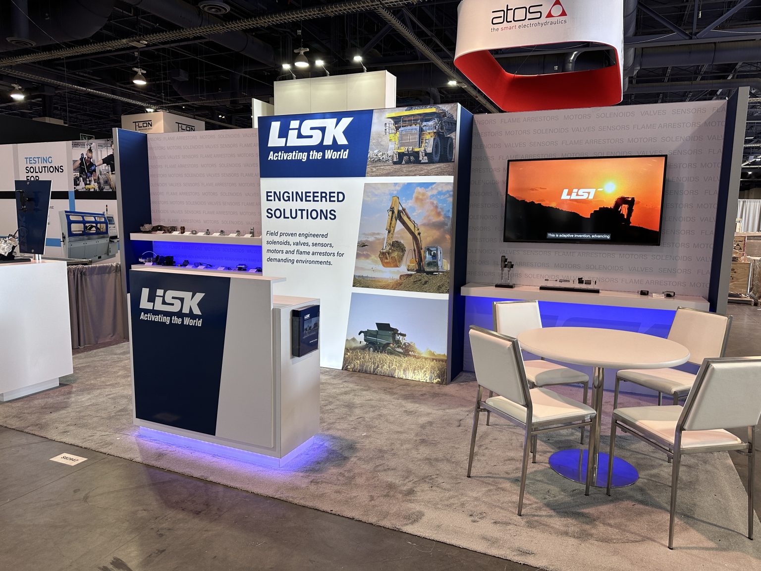 Trade Show Displays & Services | Apogee Exhibits